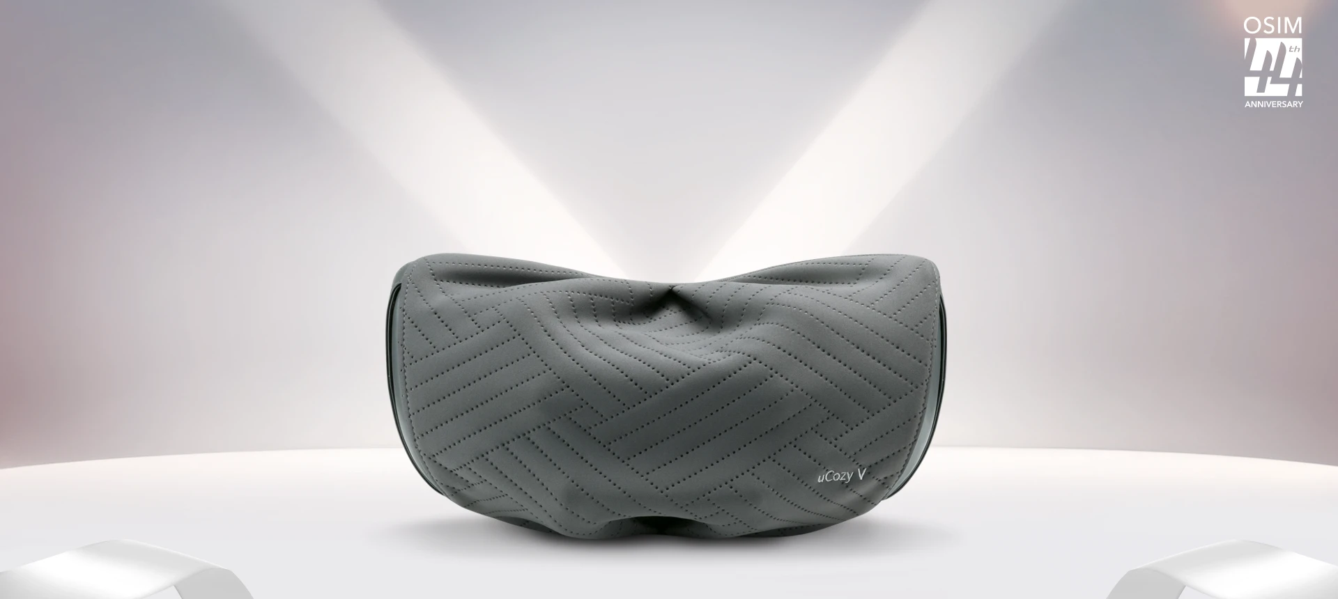 uCozy V Neck Shoulder Massager | Portable Small Massagers | OSIM HK