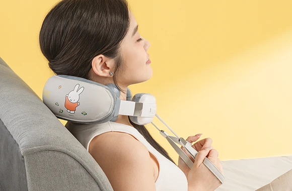 暖暖按摩頸枕 x Miffy uNek Plus | 便攜小型按摩器 | OSIM HK